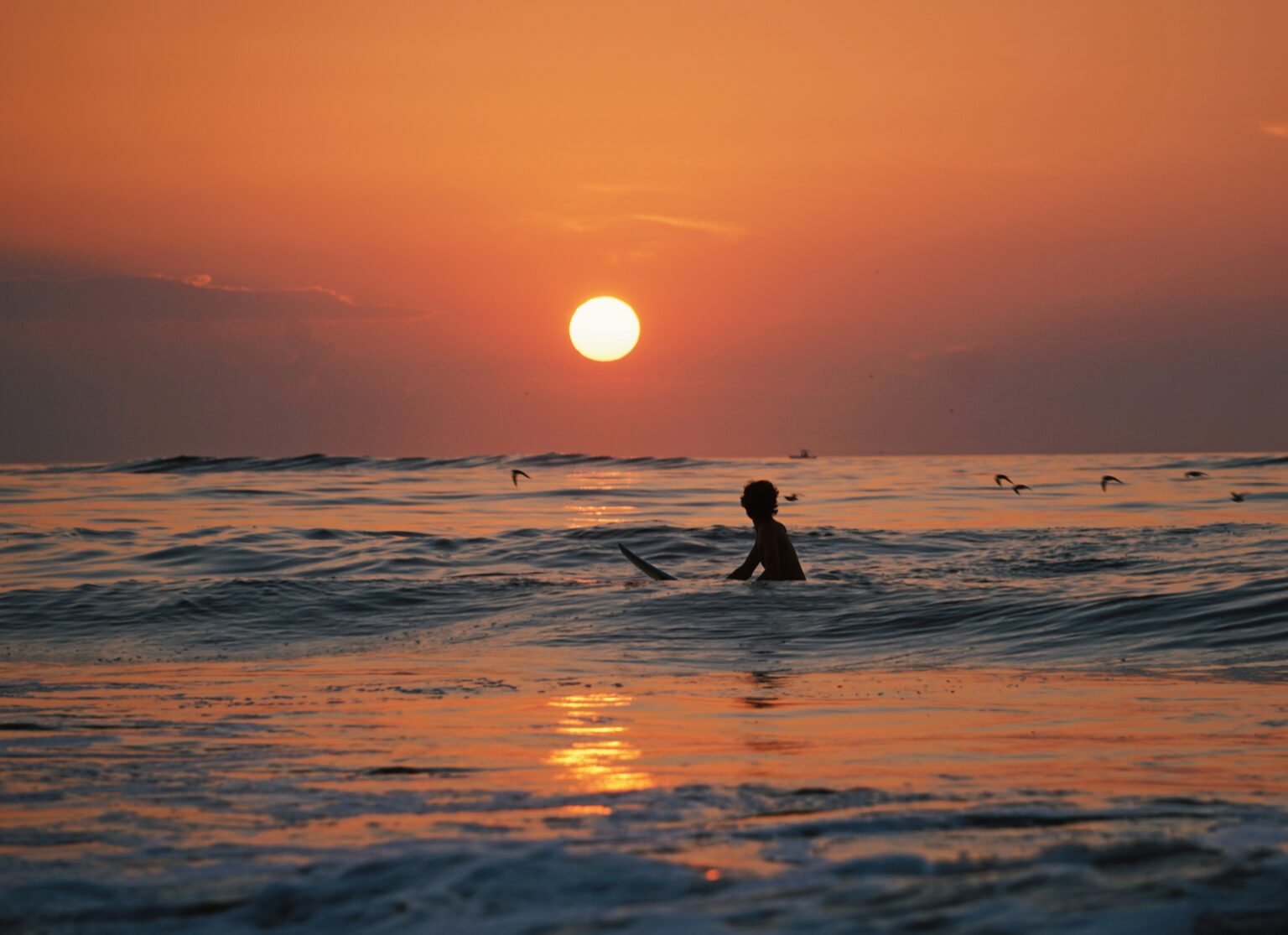 The Mental Health Benefits of Surfing: Ride the Waves to Well-Being